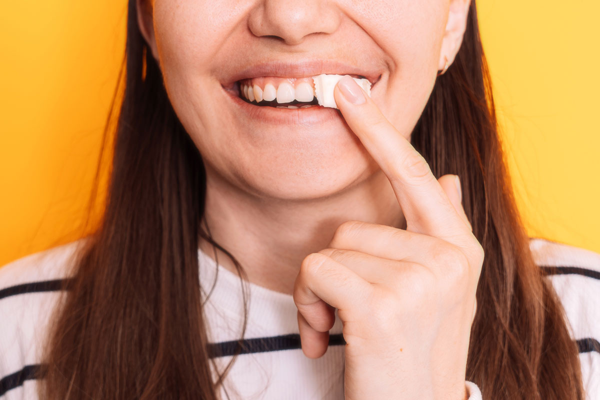 Nicotine Lozenge vs Pouch: Comparing Quit-Smoking Aids